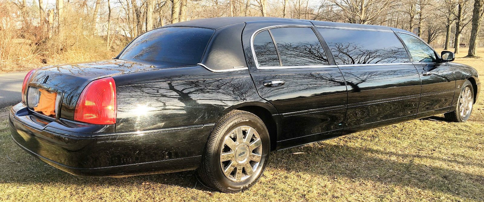2005 Lincoln Towncar Stretch Limo for sale