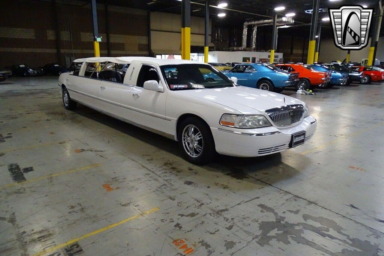 2006 Lincoln Town Car Limousine [Convertible conversion] for sale
