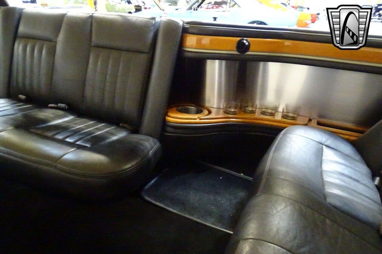 2006 Lincoln Town Car Limousine [Convertible conversion] for sale